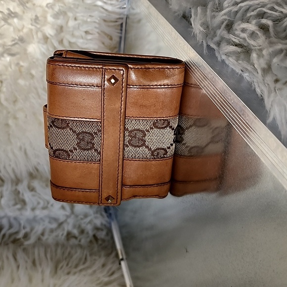 Gucci | Bags | Authentic Gucci Vintage Wallet With Coin Purse Canvas ...